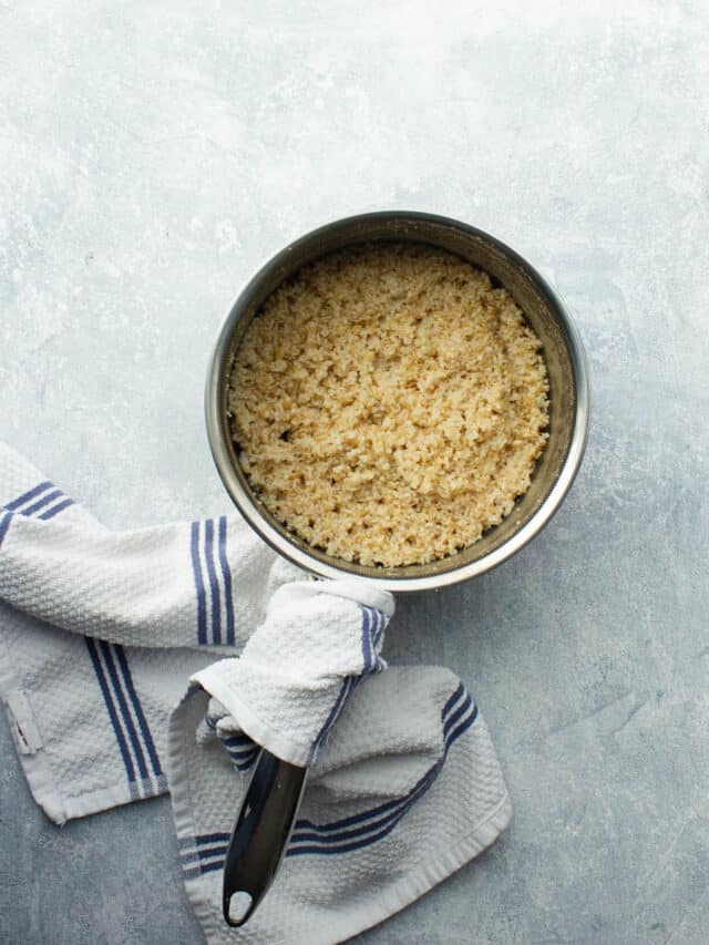 How to Make Flour From Wheat (grinding your own flour)